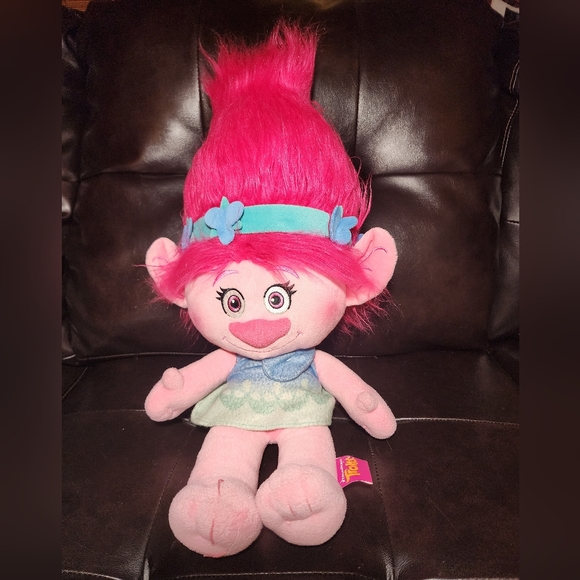 Dreamworks | Toys | Dreamworks Poppy Trolls Plush | Poshmark